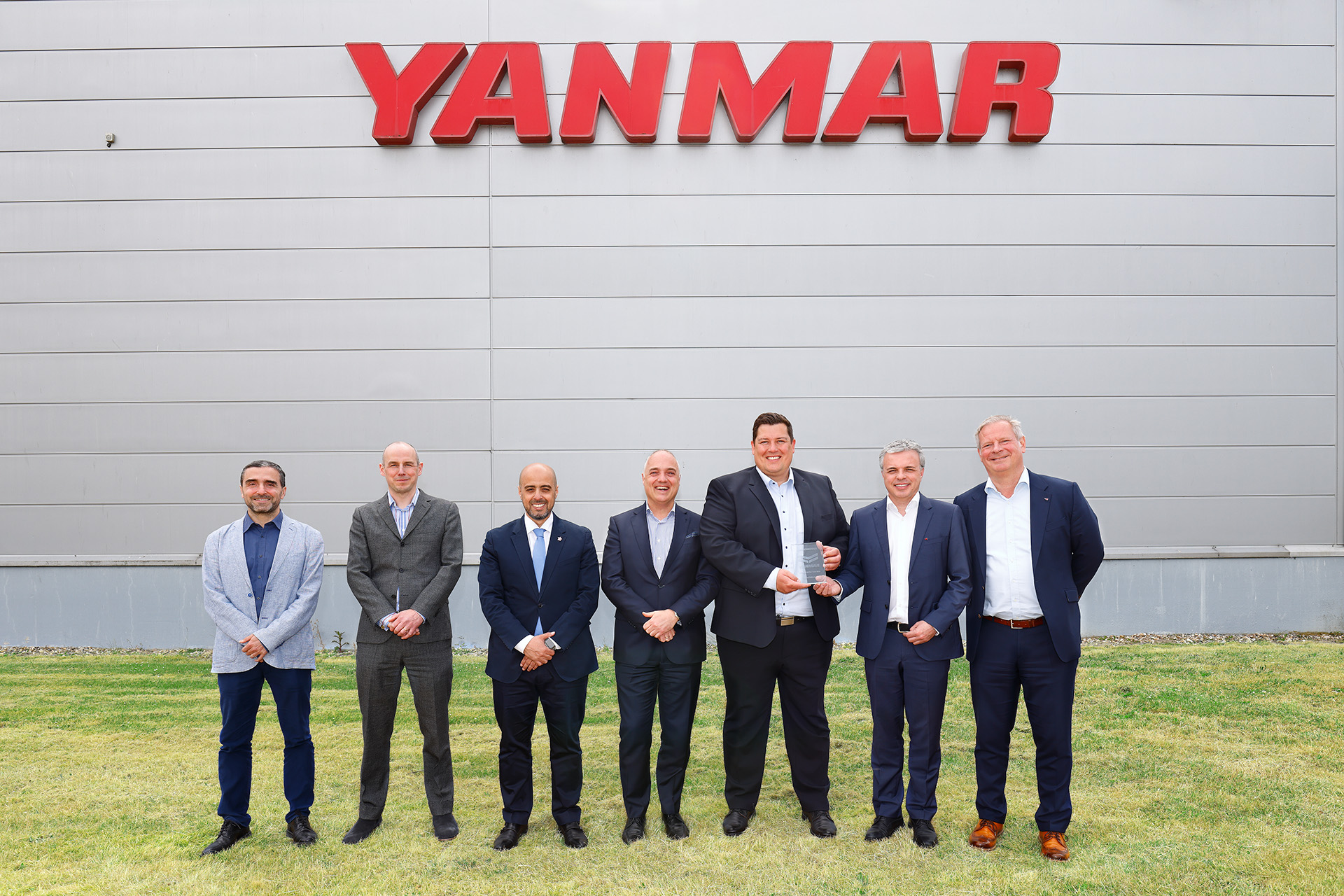 YAZAKI EMEA N.V. wins Supplier of the Year 2024 - Newsroom